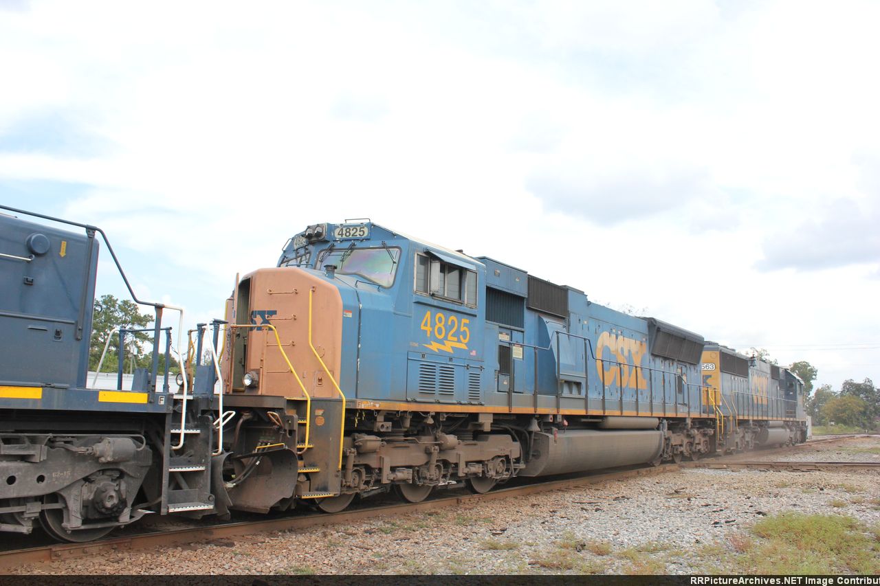 CSX 4825